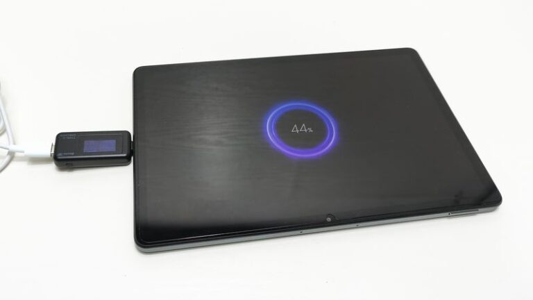 「Redmi Pad SE」をあえてPD急速充電器で充電すると驚いた！付属ACアダプターとの充電ワット数の違いは？