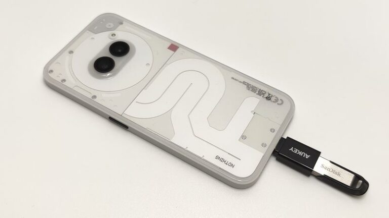 「Nothing Phone (2a)」にUSBメモリを挿してみようかと！microSDカード非対応でOTG機能を使って！