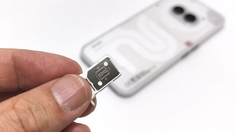 「Nothing Phone (2a)」実機でeSIM対応状況を詳しく紹介！デュアルSIMの対応状況は？
