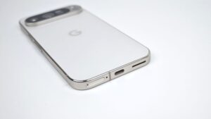 「Google Pixel 9 Pro」実機でUSBメモリを使う方法！microSDカード非対応で動画や写真をバックアップ【OTG】