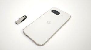 「Google Pixel 9a」実機にUSBを挿してみた！USB OTGで使えるかチェック！